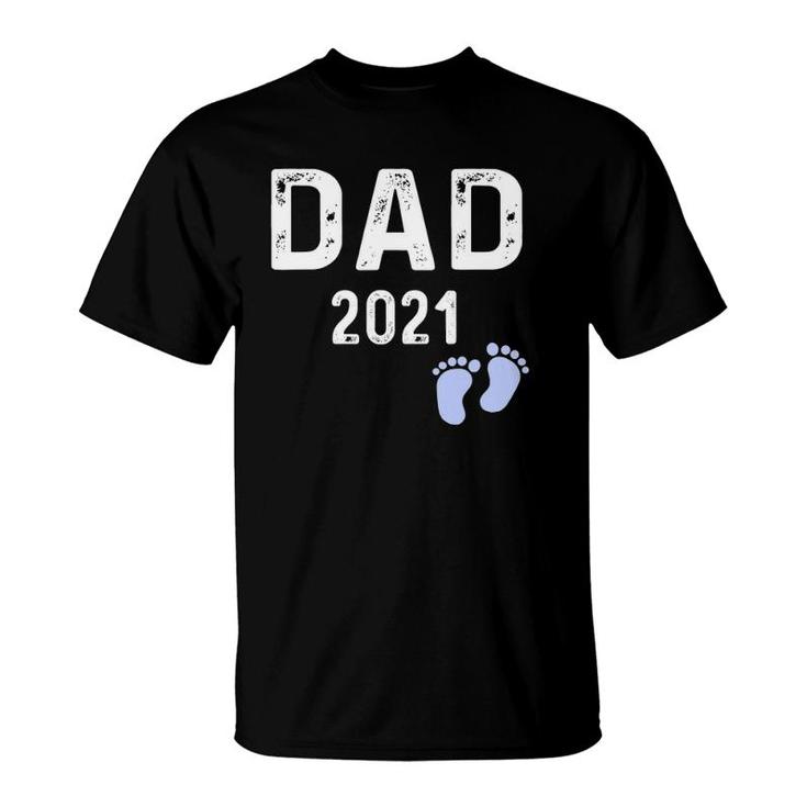 New Dad 2021 Gif Baby Boy Feet Daddy Fathers Day T-Shirt - Seseable